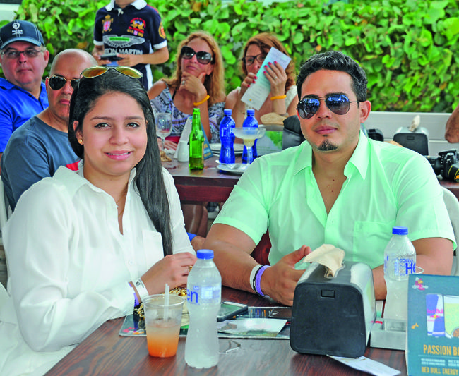 Fabiola Angeles y Rafael Veras - Ritmo Social