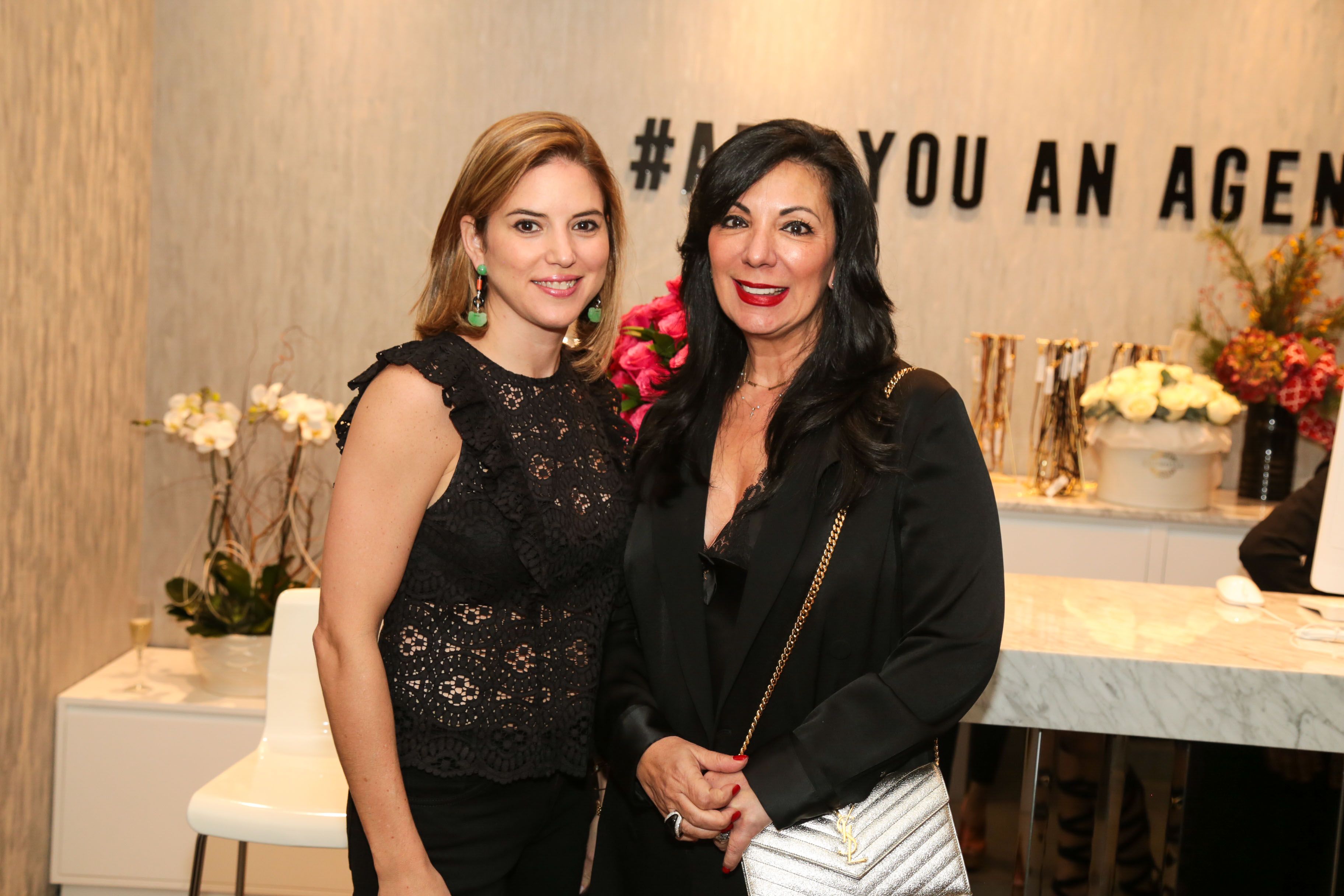 Amalia Troncoso y Raquel Jacobo - Ritmo