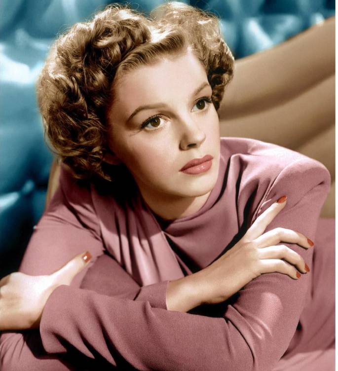 Judy Garland, así fue la dura vida de la icónica actriz