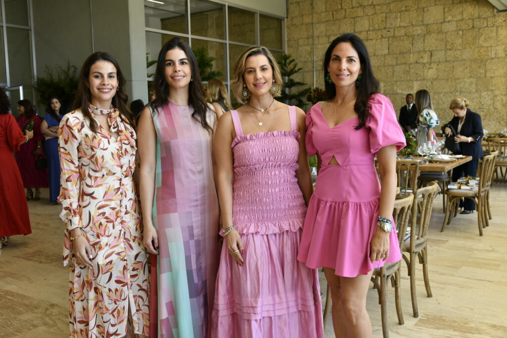 Massiel-Bisono.-Melissa-Bisono-Michelle-Vargas-y-Lorena-de-Vargas - Ritmo