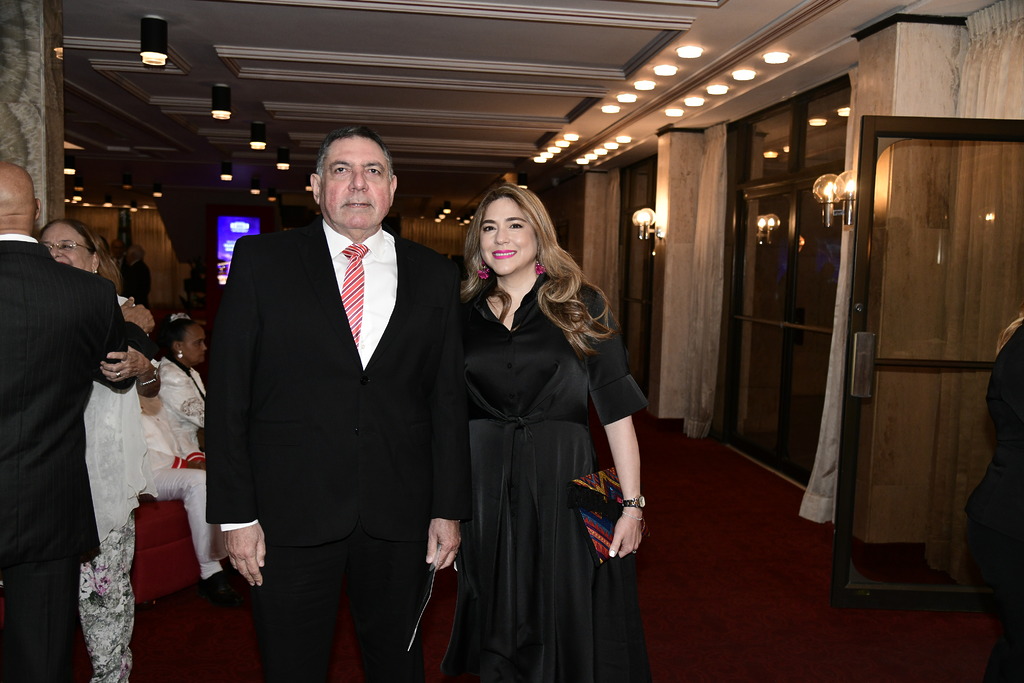 Gamal Michelen y Patricia Gutierrez De Michelen - Ritmo