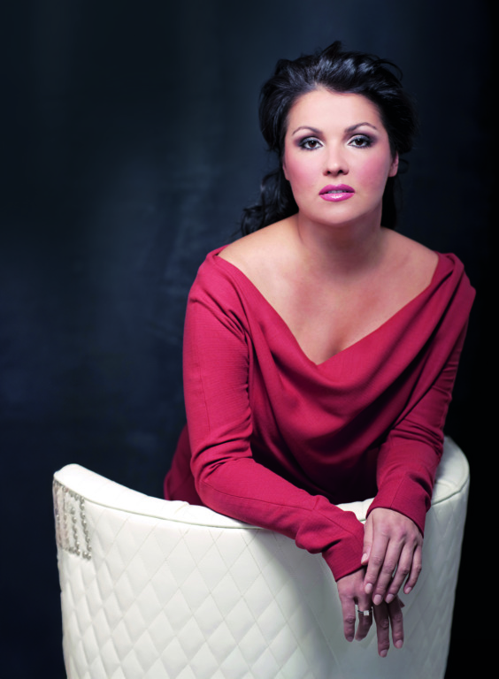 En portada: Anna Netrebko